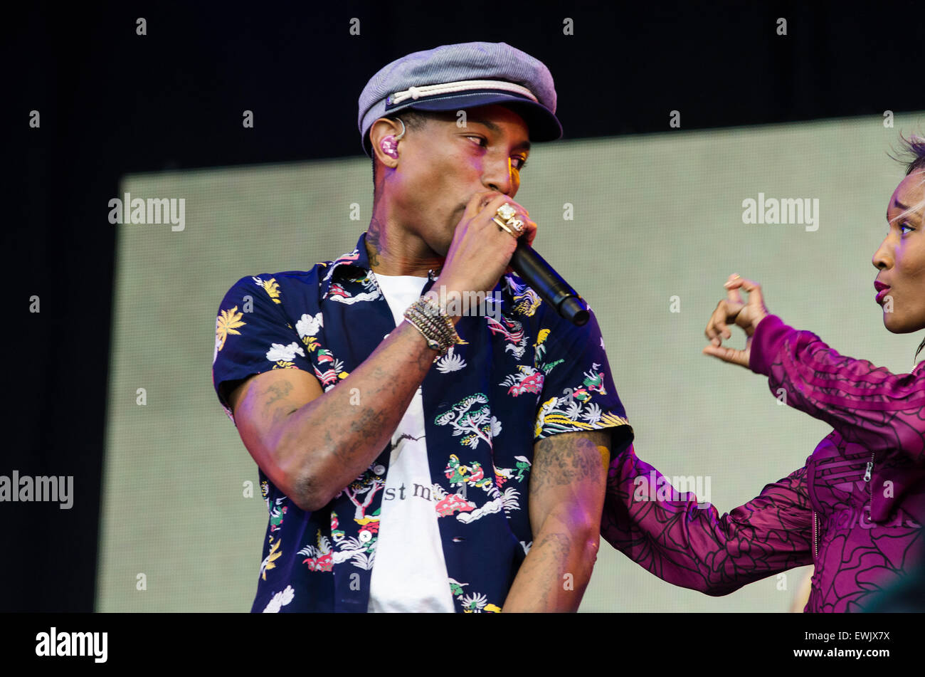 Glastonbury Festival, UK. 27th June, 2015. Pharrell Williams performs ...