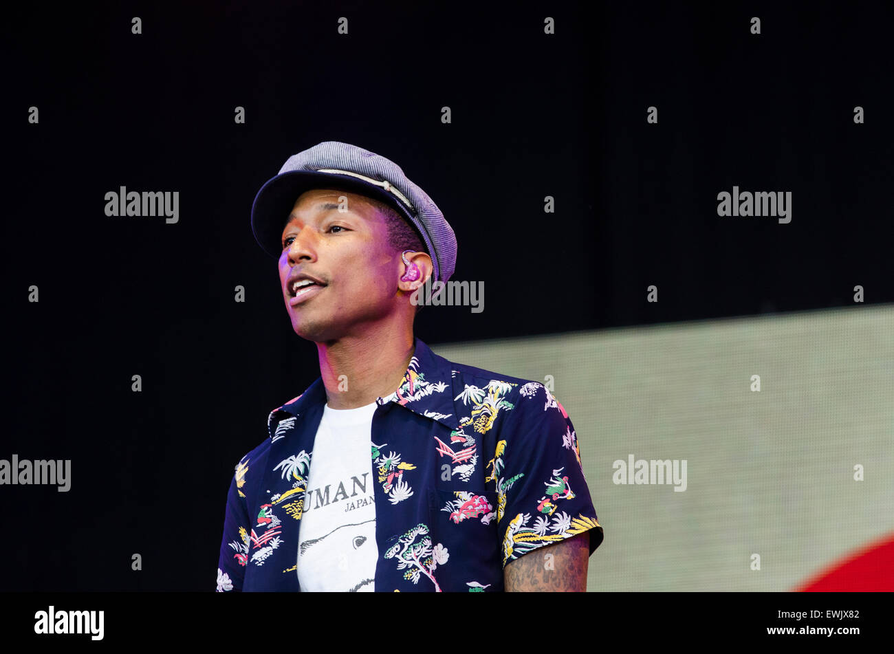 Glastonbury Festival, UK. 27th June, 2015. Pharrell Williams performs ...