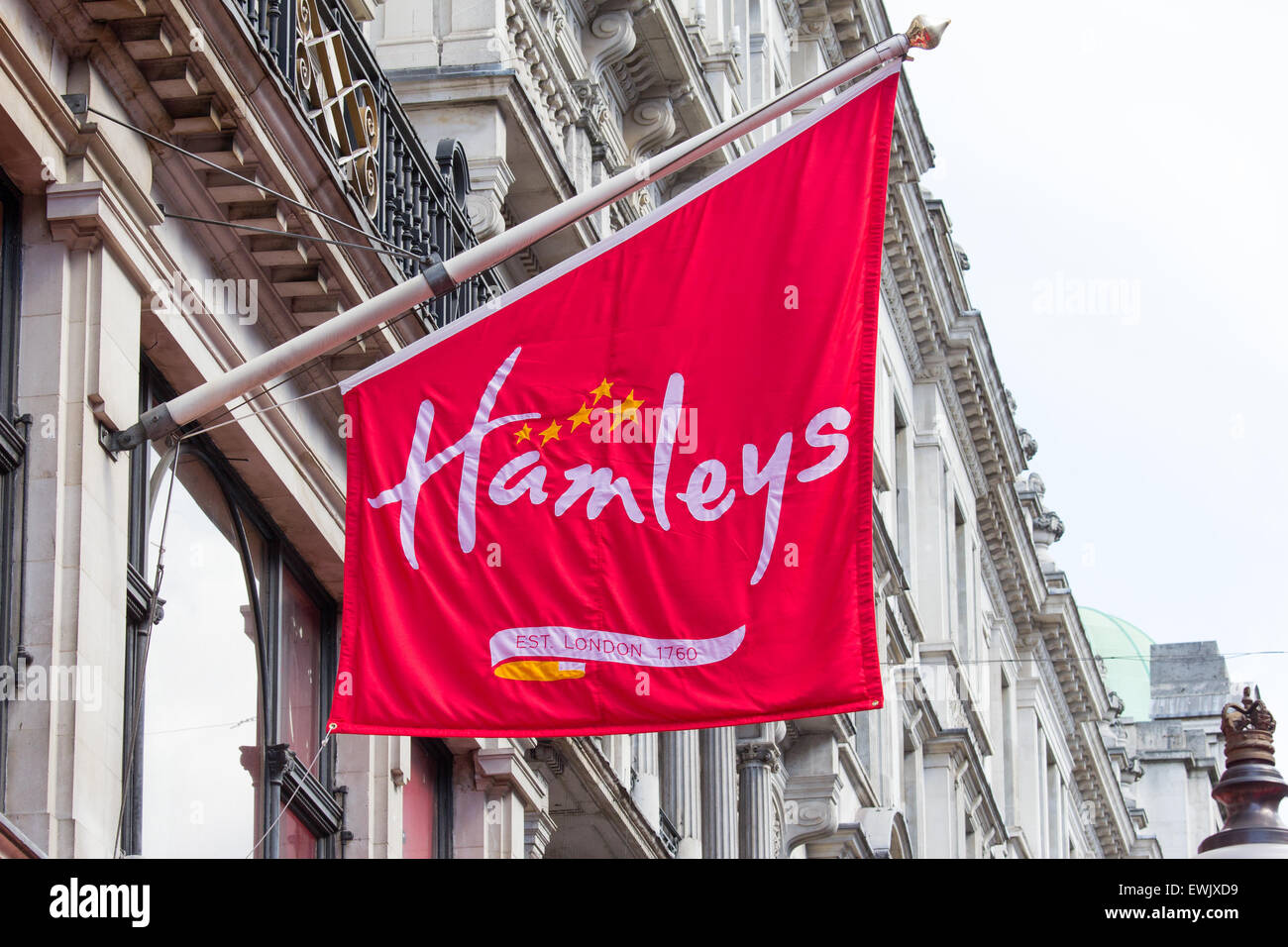 Hamleys london hi-res stock photography and images - Alamy