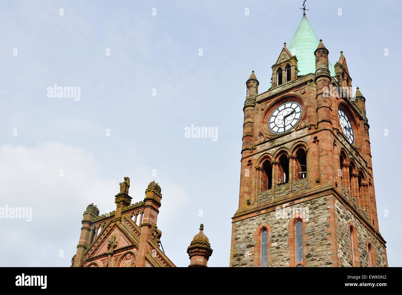 Londonderry guildhall square hi-res stock photography and images - Alamy