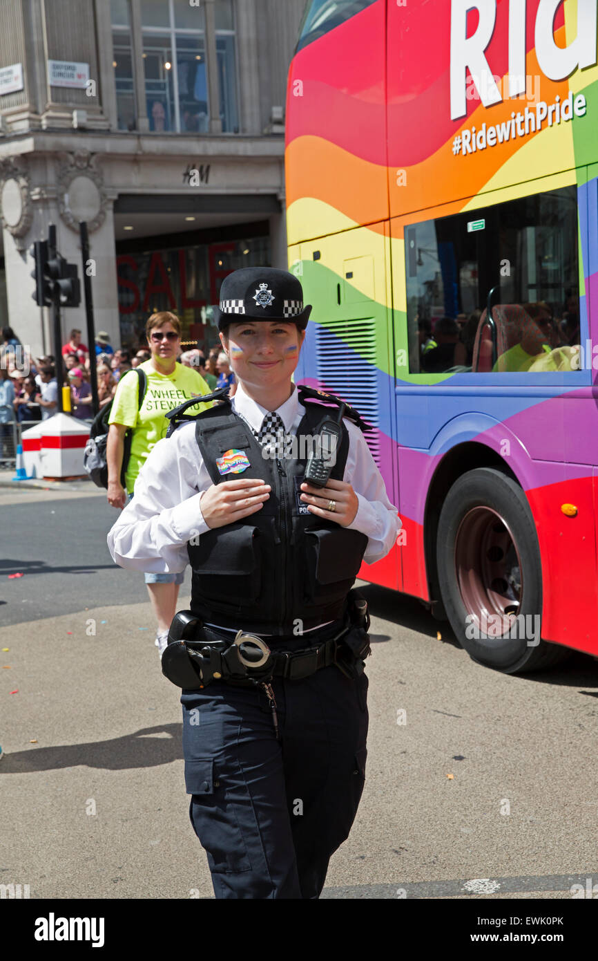 London gay pride police hi-res stock photography and images - Alamy