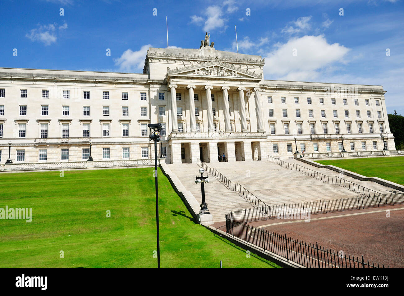 Stormont assembly building hi-res stock photography and images - Alamy