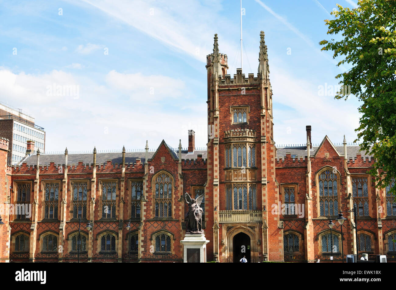 Queens university of belfast hi-res stock photography and images - Alamy