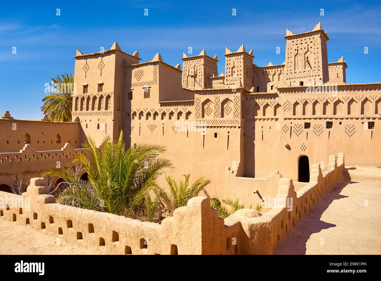 African kasbah hi-res stock photography and images - Alamy
