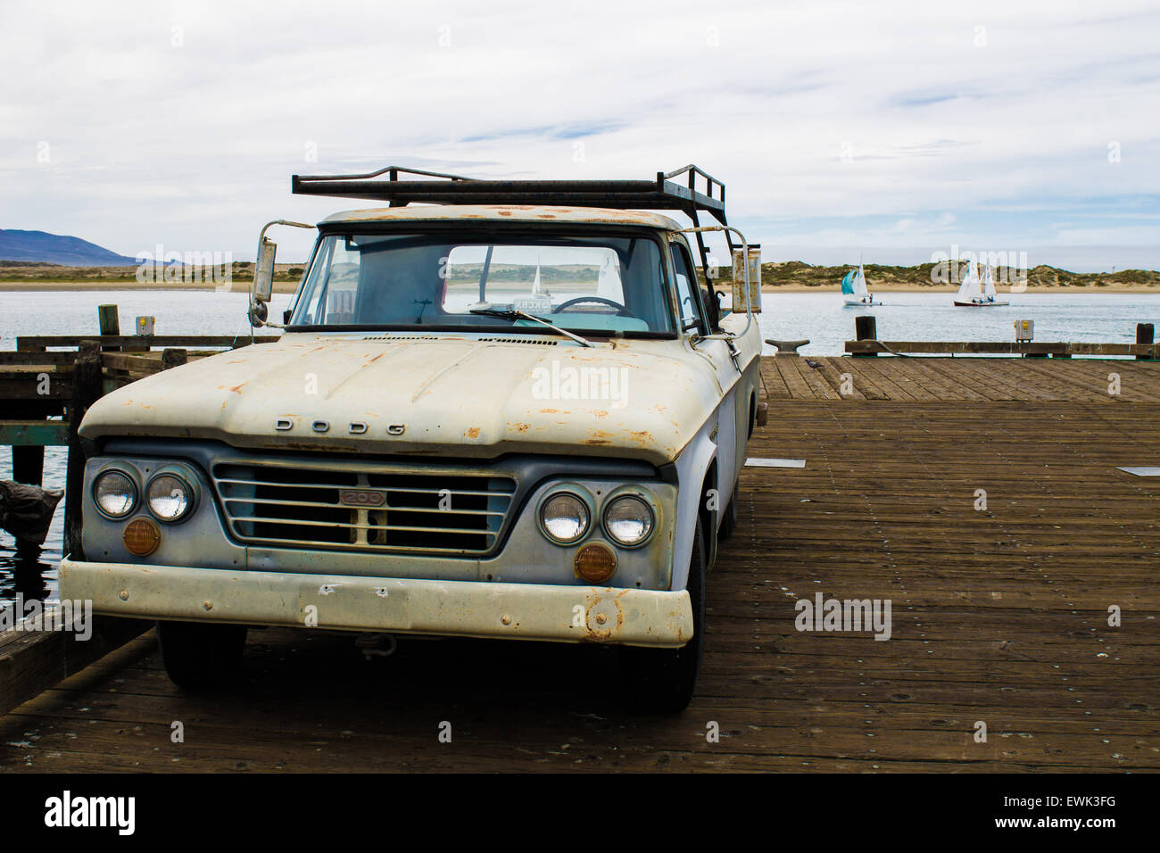 Pier side hi-res stock photography and images - Alamy
