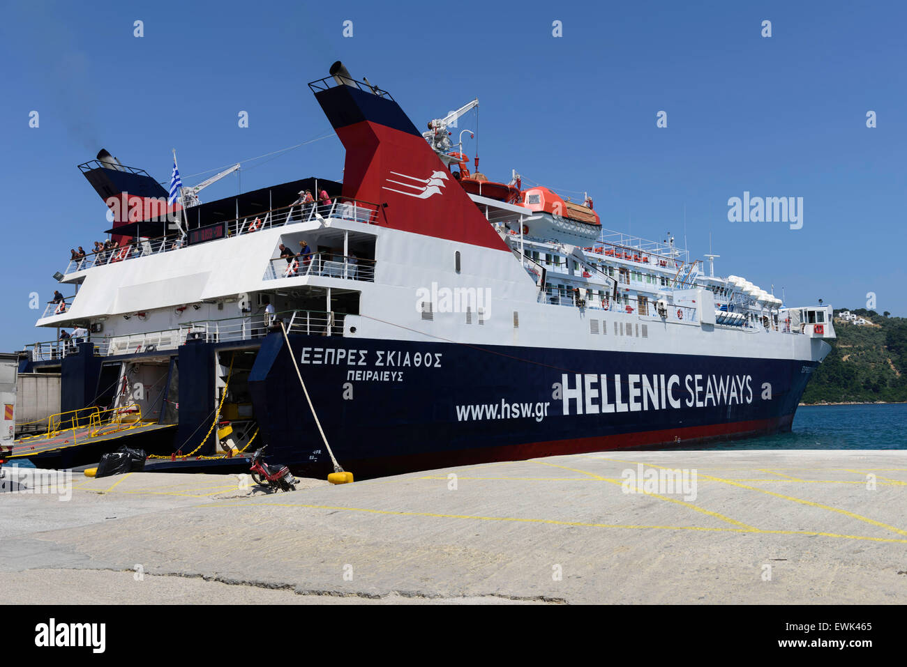Hellenic Seaways Ferry High Resolution Stock Photography and Images - Alamy