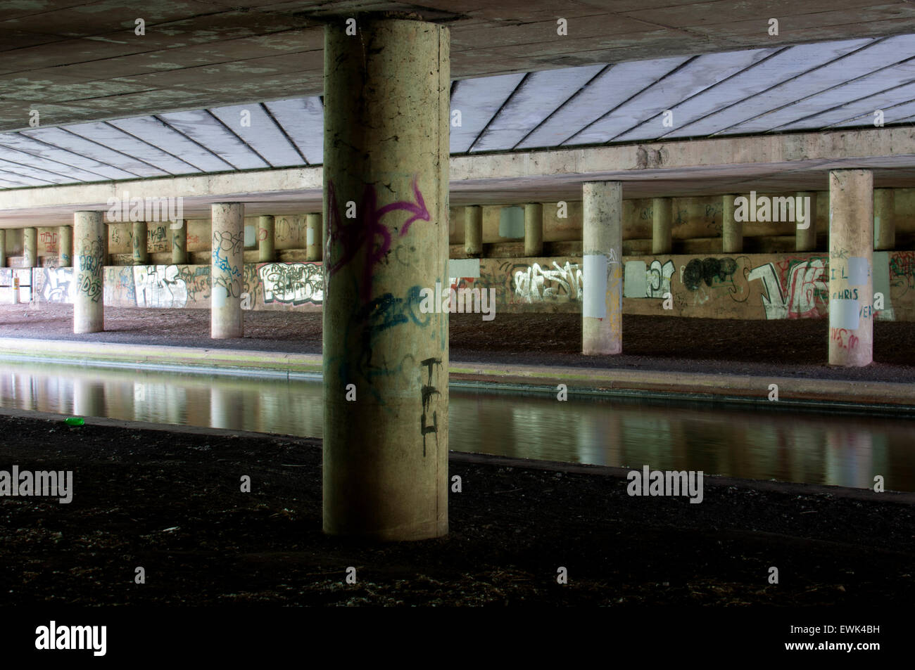 M6 motorway flyover hi-res stock photography and images - Alamy