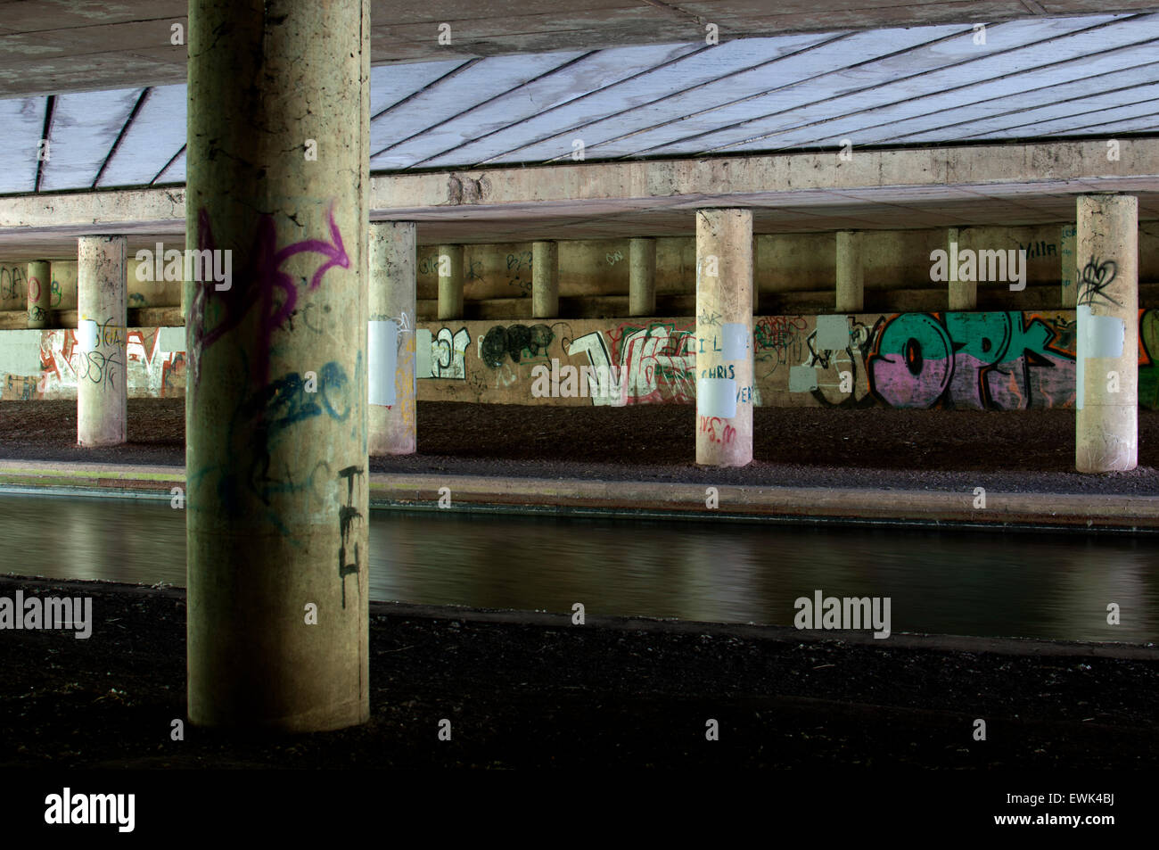 M6 motorway flyover at Perry Barr Locks, Tame Valley Canal, Perry Barr ...