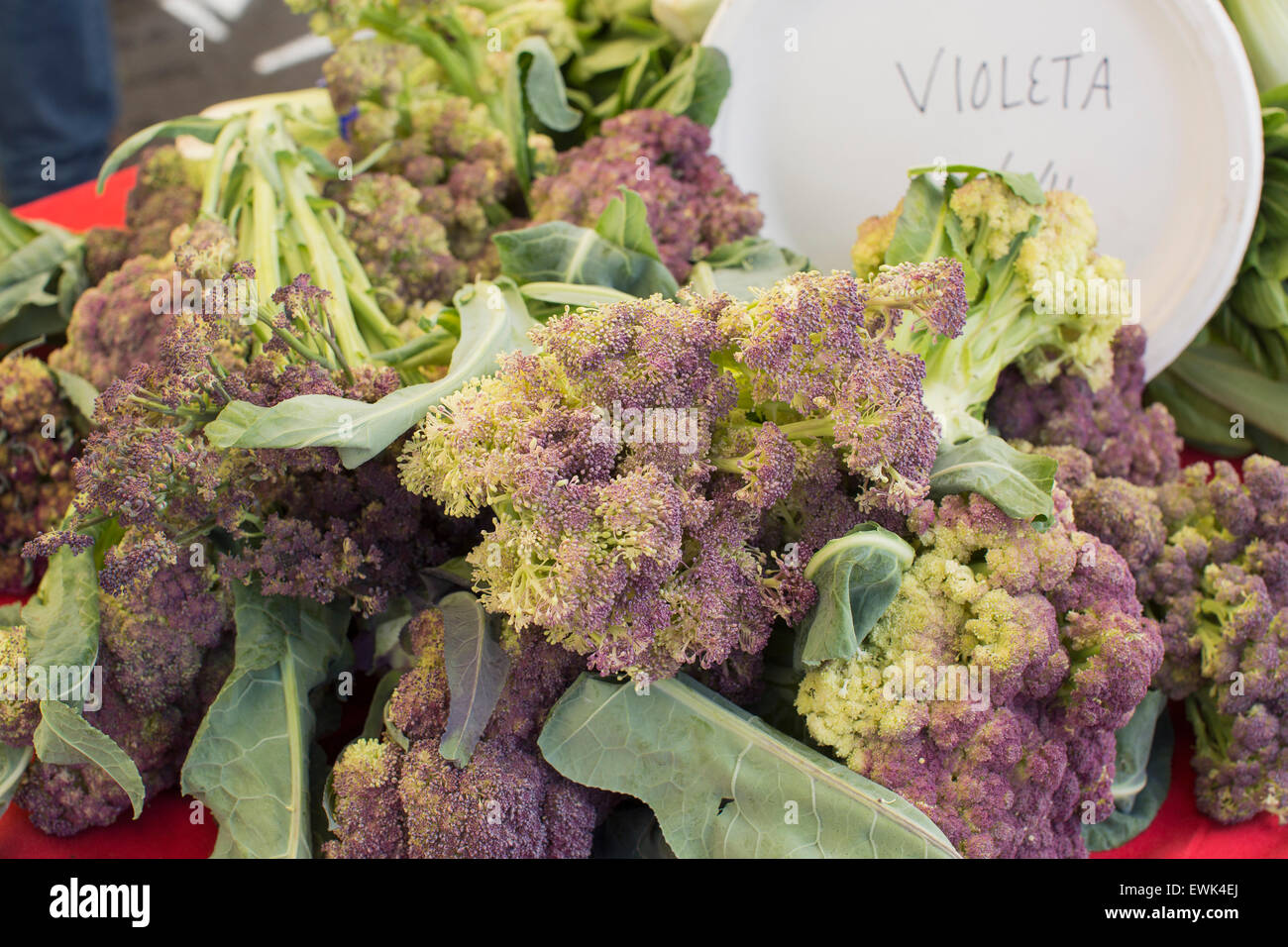 Brocoli hi-res stock photography and images - Alamy