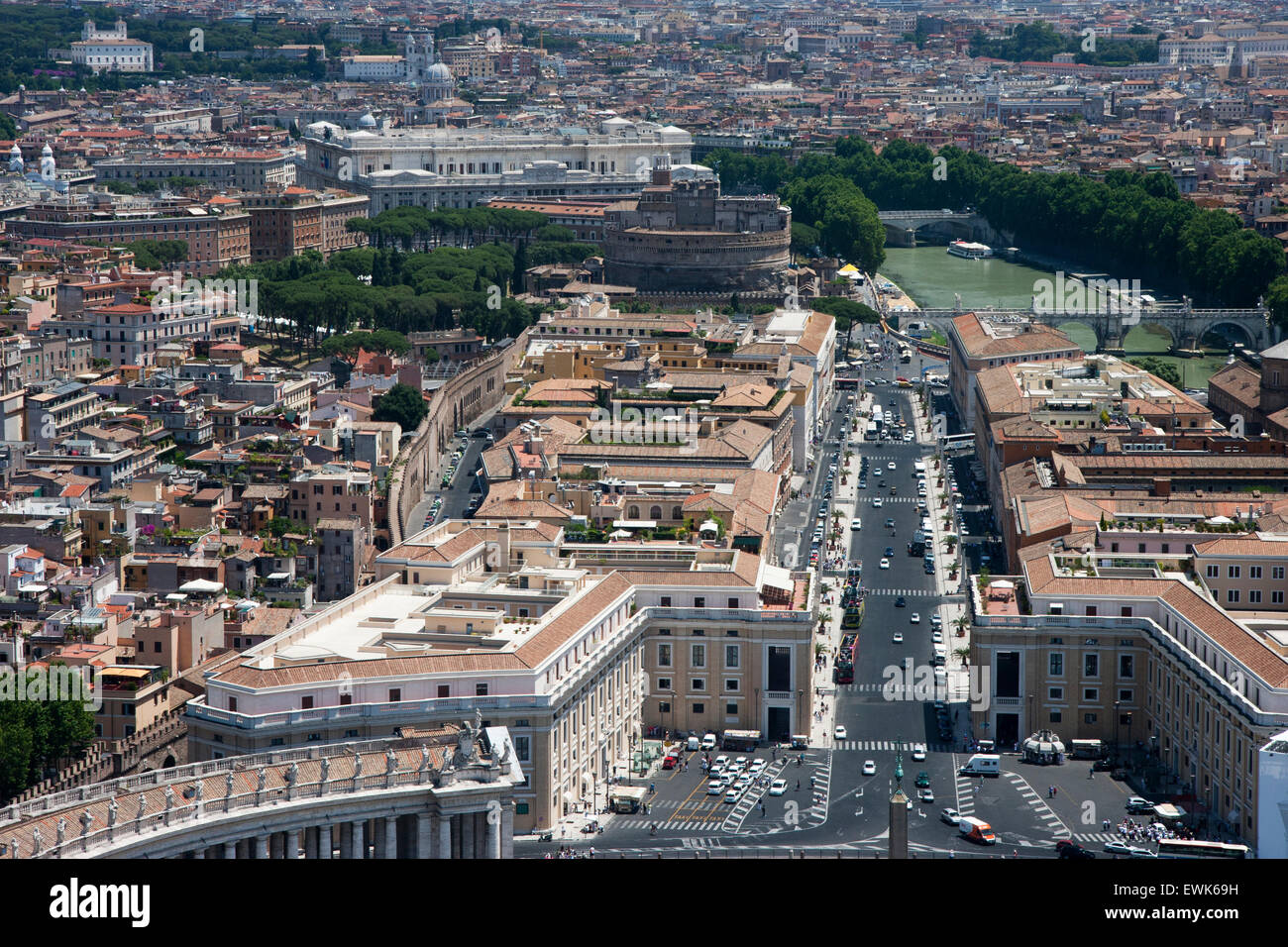 Rome skyline overview hi-res stock photography and images - Alamy