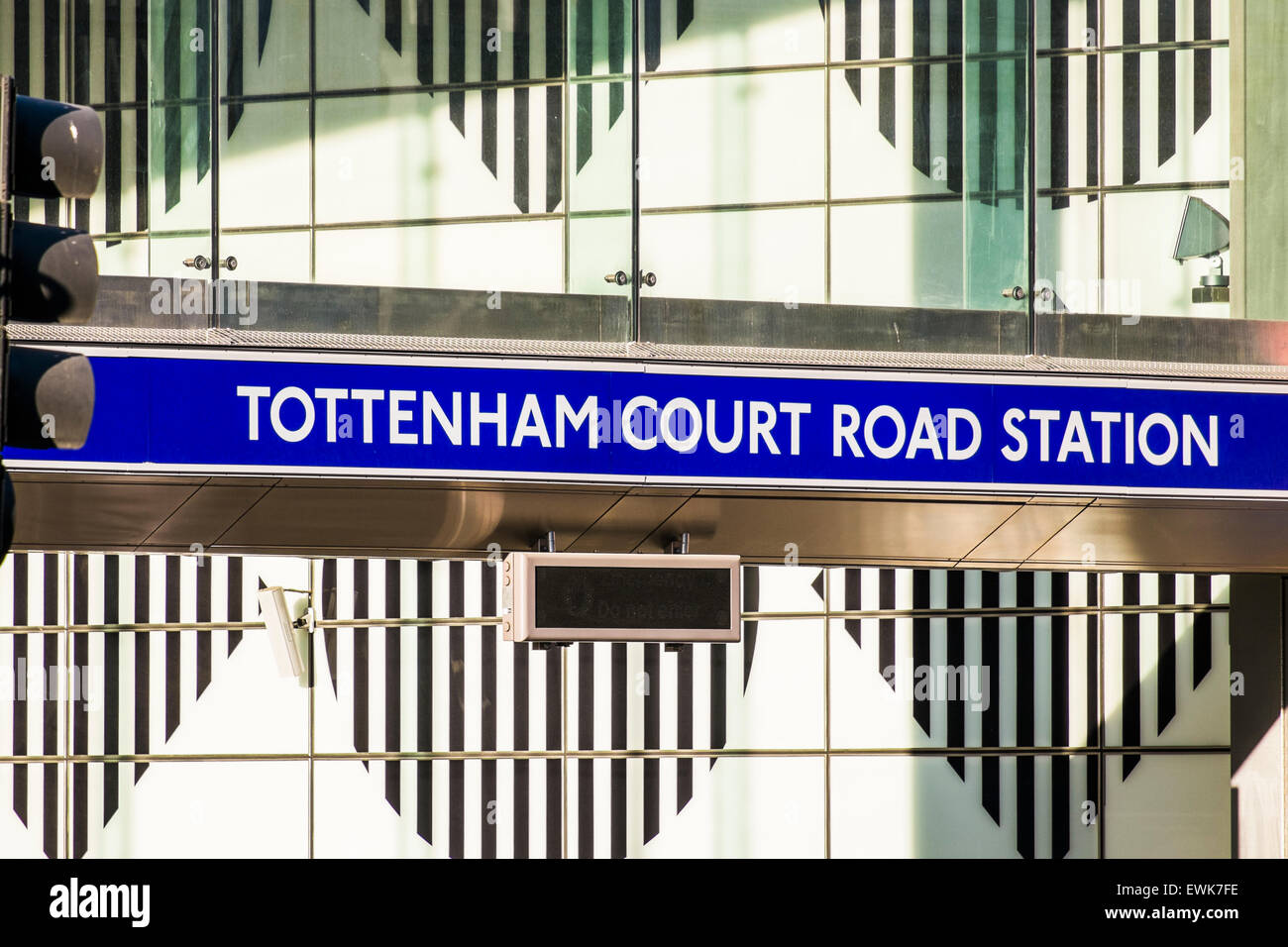 Tottenham court road station hi-res stock photography and images - Alamy
