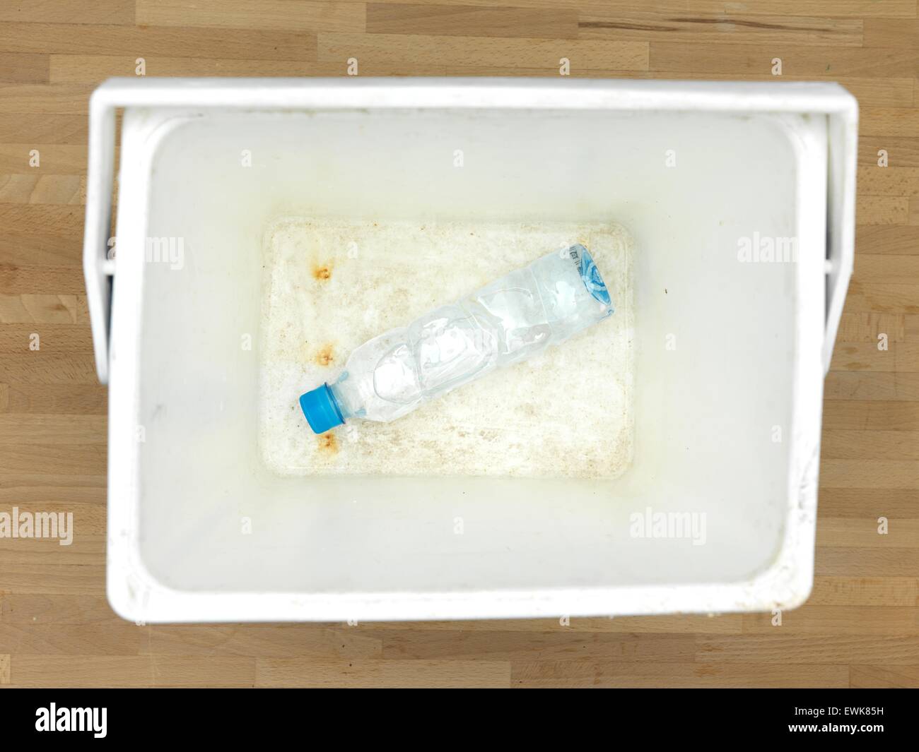 A close up shot of an Australian style esky Stock Photo - Alamy