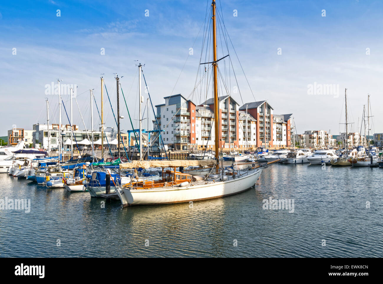 Portishead boats in marina basin hi-res stock photography and images ...