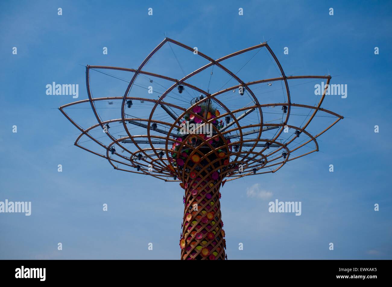 Expo 2015 Milan, the tree of life Stock Photo - Alamy