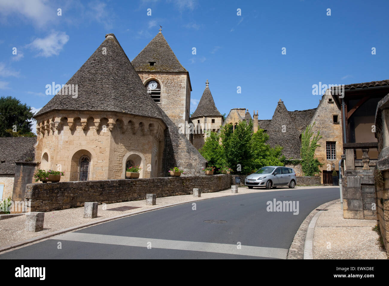 Saint genies hi-res stock photography and images - Alamy