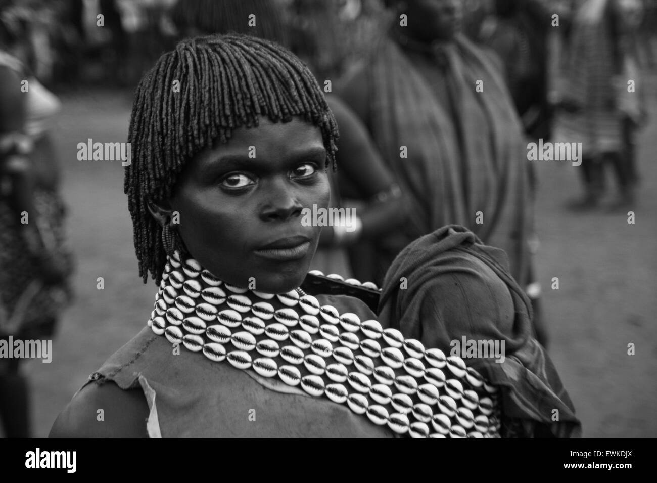 Hamar tribe woman hi-res stock photography and images - Alamy