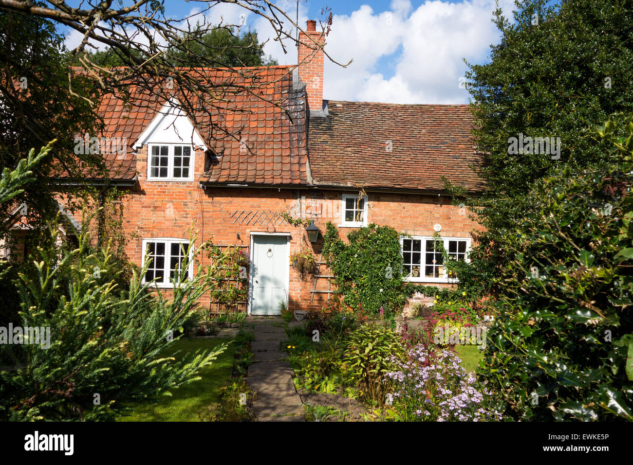 A quaint country cottage in a village England, U.K Stock Photo - Alamy
