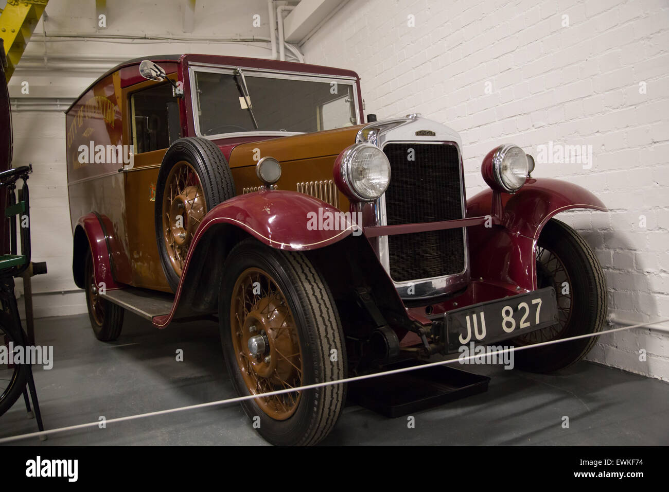 1930s commercial vehicle hi-res stock photography and images - Alamy