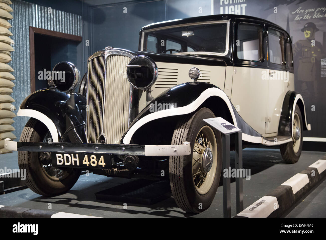 Vintage standard automobile hi-res stock photography and images - Alamy