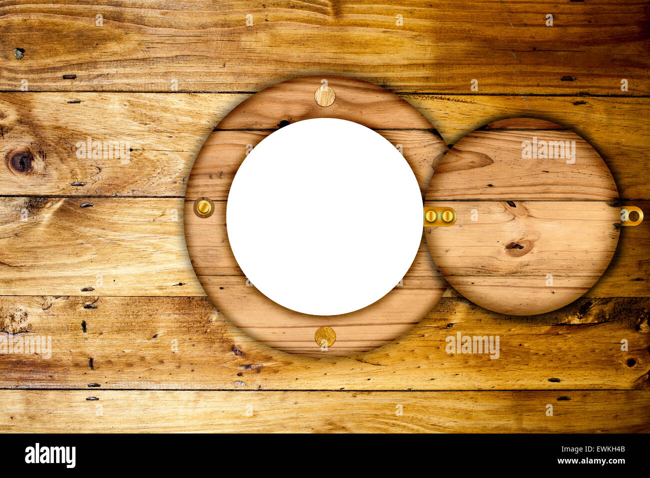 Old rusty ships porthole Stock Photo - Alamy