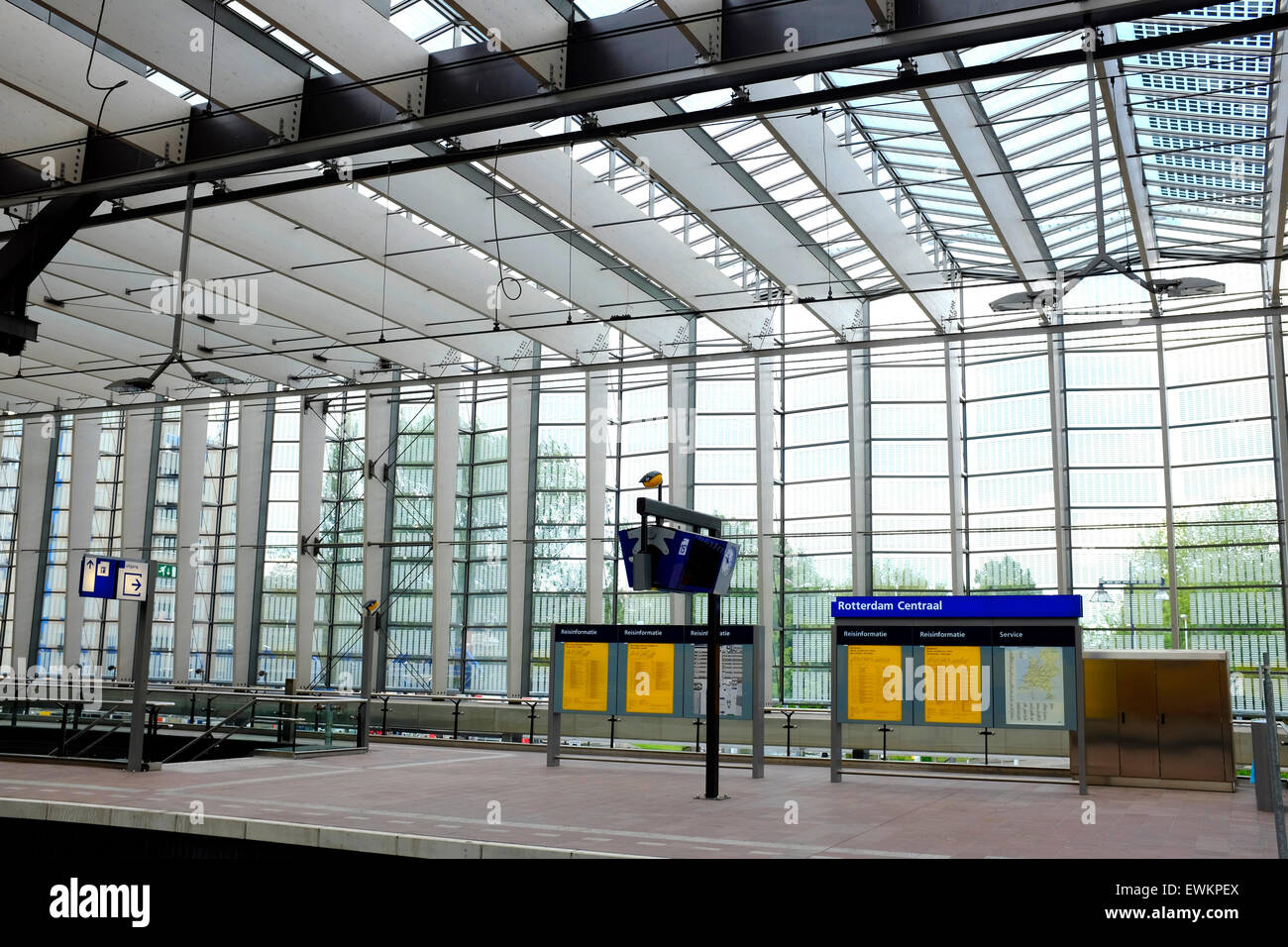 Rotterdam central metro station hi-res stock photography and images - Alamy