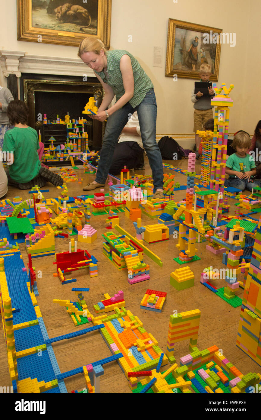 Lego architects hi-res stock photography and images - Alamy