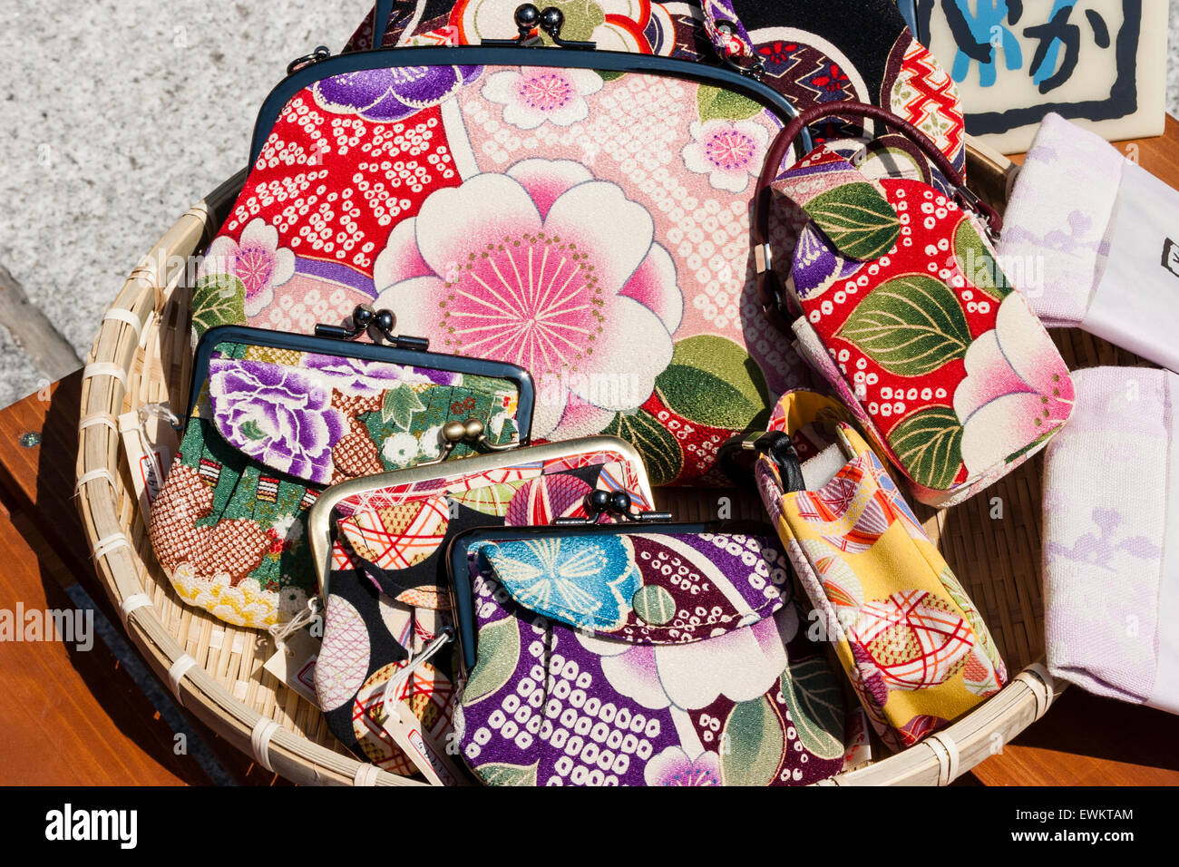 Ladies purses hi-res stock photography and images - Alamy
