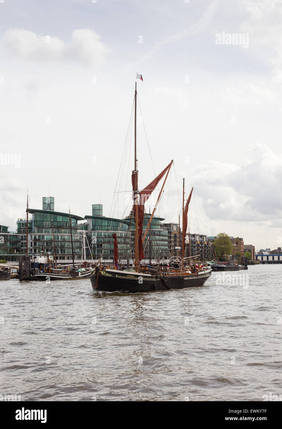 Thames sailing barge hydrogen hi-res stock photography and images - Alamy