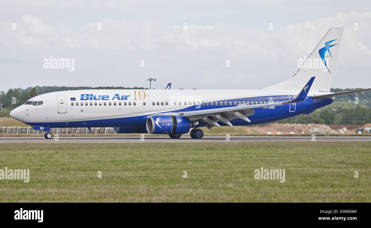 Blueair aircraft hi-res stock photography and images - Alamy