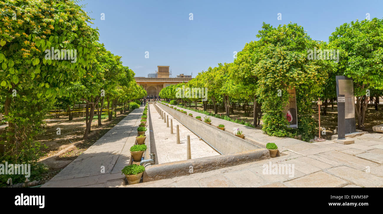 Shiraz iran orchard hi-res stock photography and images - Alamy