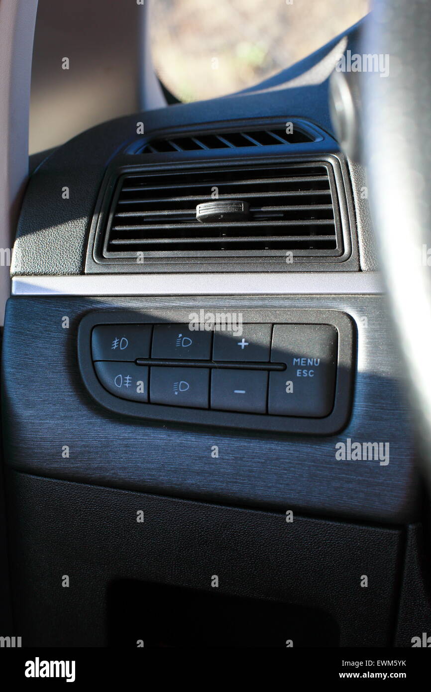 Air conditioning car hi-res stock photography and images - Alamy