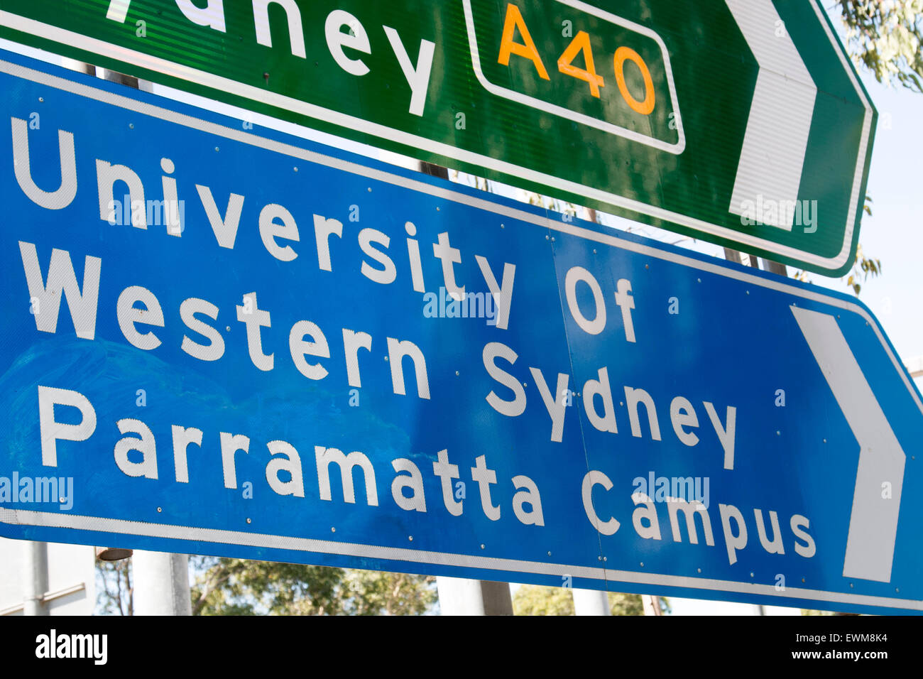 Road sign directions to the University of Western Sydney Parramatta ...