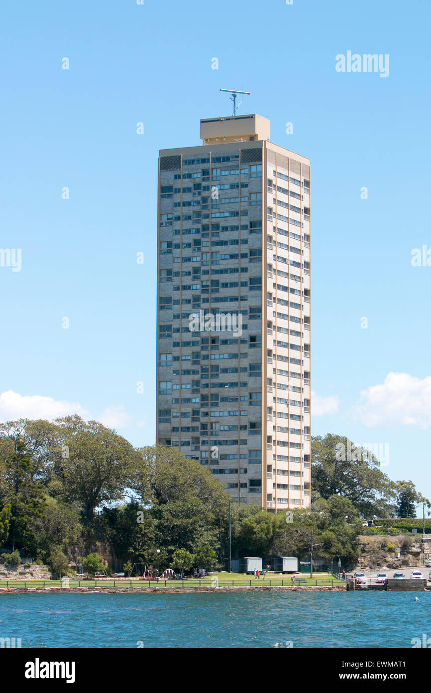 Blues Point Tower in Mcmahons Point on Sydney north shore,new south ...