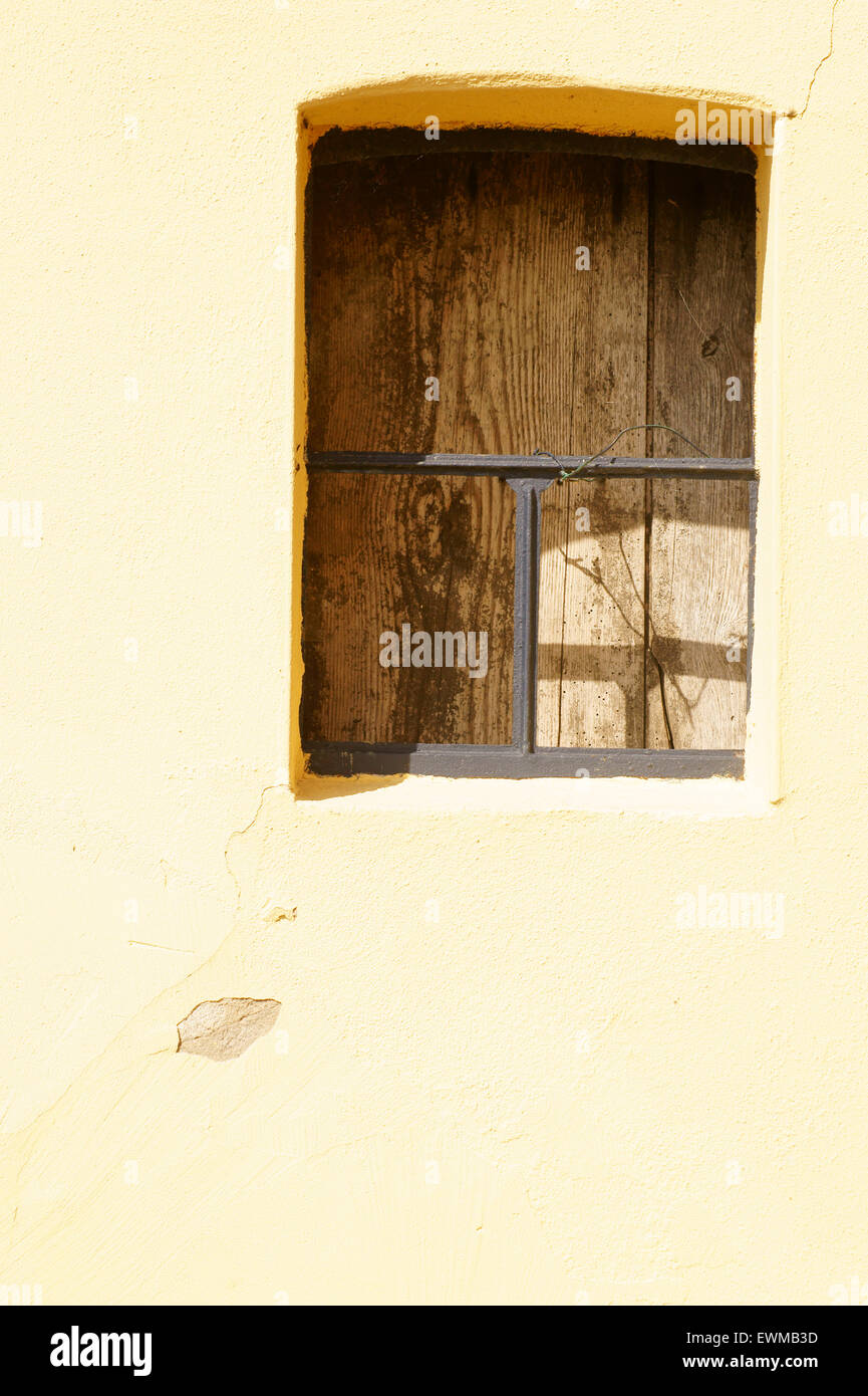 Striking window hatch Stock Photo - Alamy