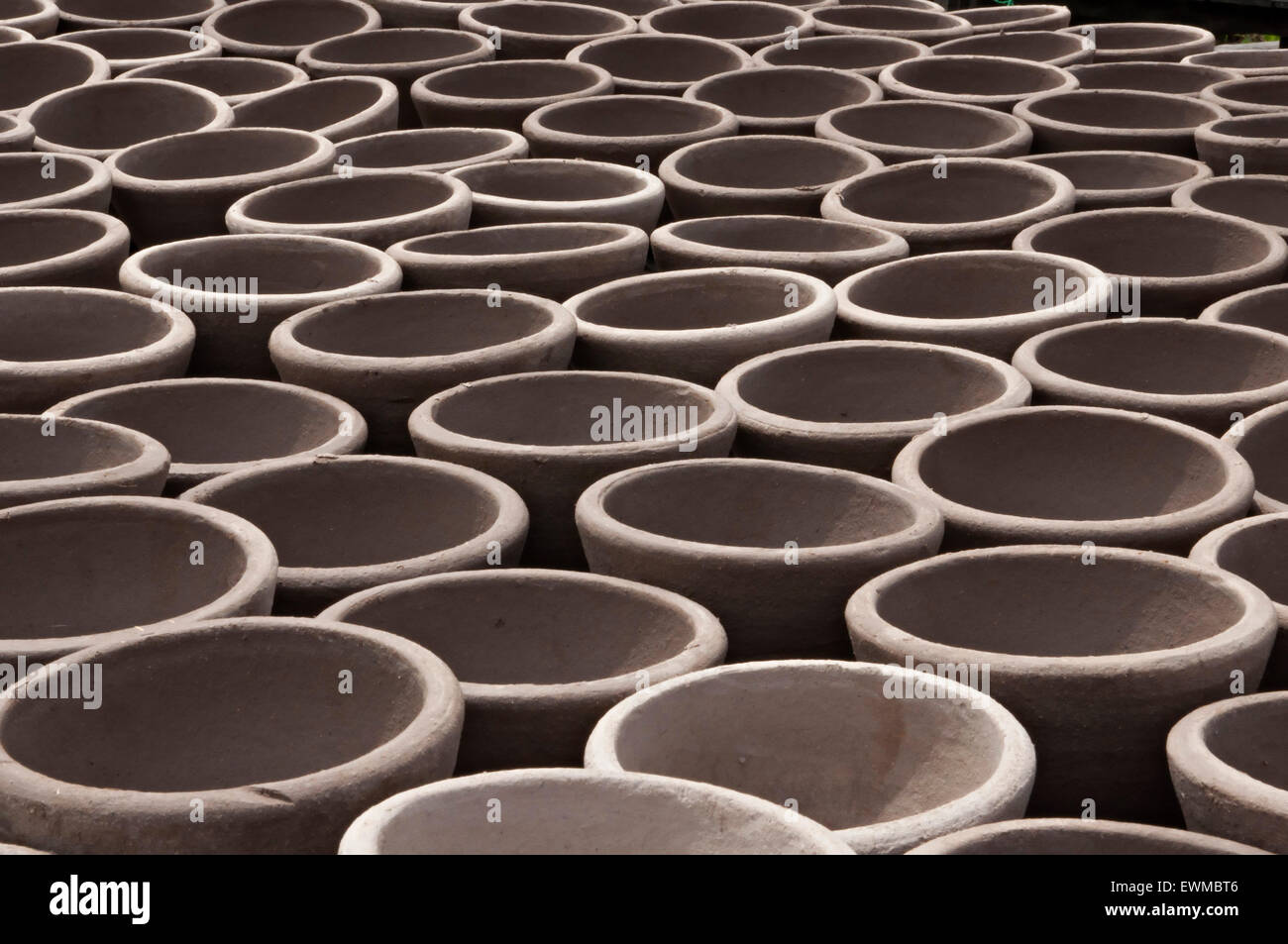 Indonesia pottery hi-res stock photography and images - Alamy