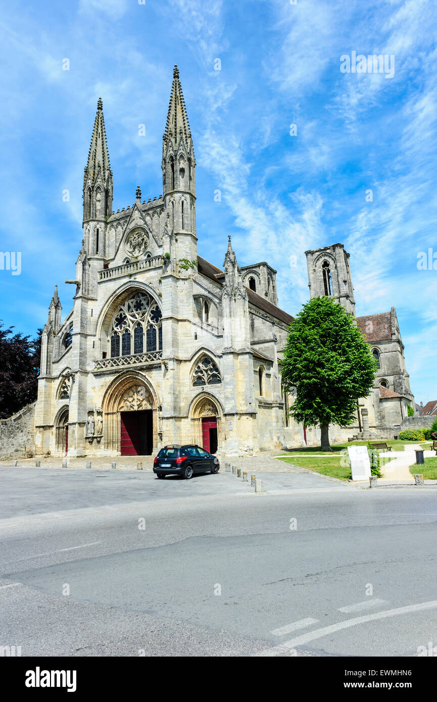 Laon, church of Saint-Martin Stock Photo - Alamy