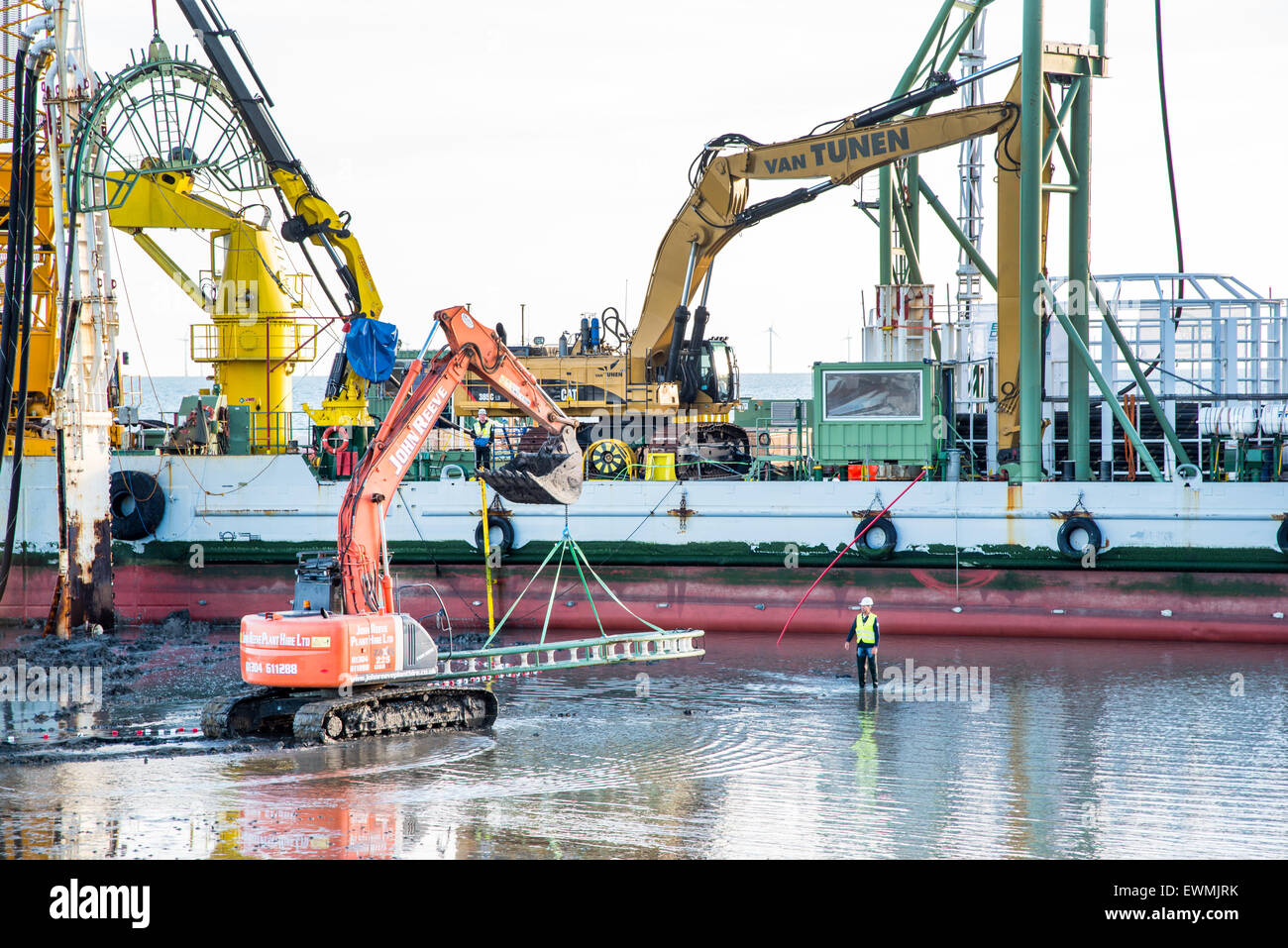 Herne Bay, Kent, UK. 29th June, 2015. Connection of new cable to ...