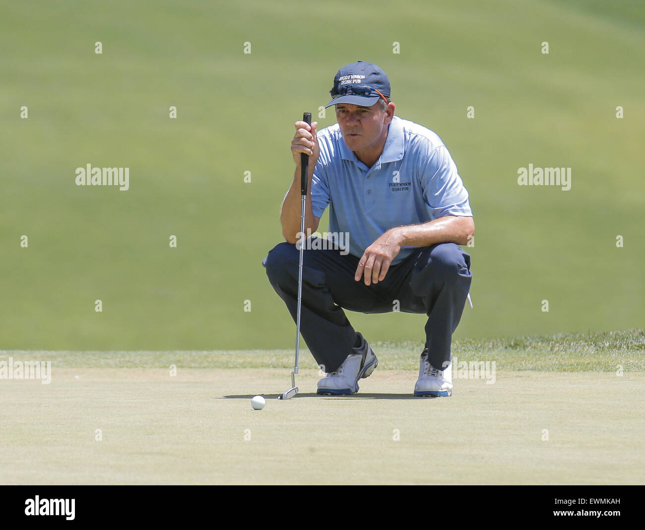 Sacramento, CA. 28th June, 2015. Scott Dunlap study the green on the ...