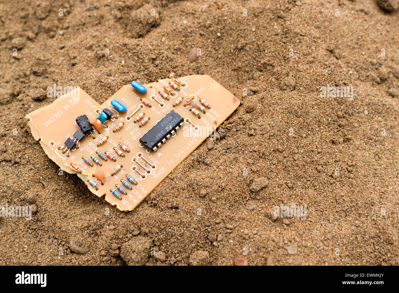 Broken board hi-res stock photography and images - Alamy