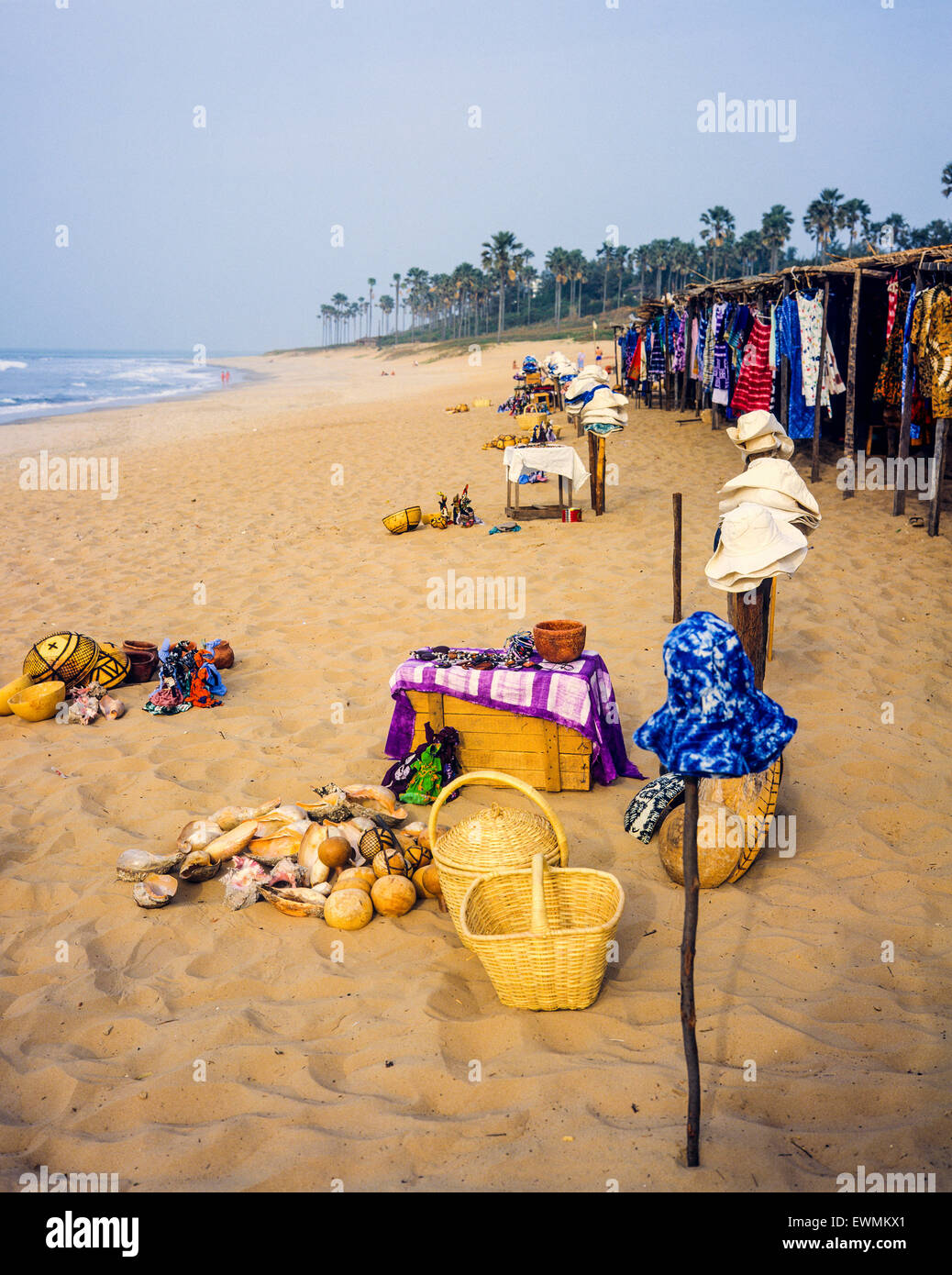 Beach clothe merchant stalls hi-res stock photography and images - Alamy