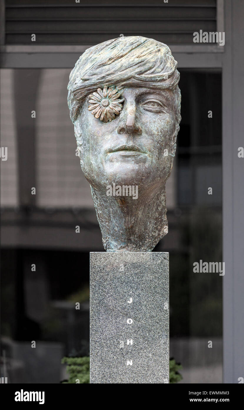 Sculpture dedicated to musician John Lennon in Vilnius, Lithuania Stock ...