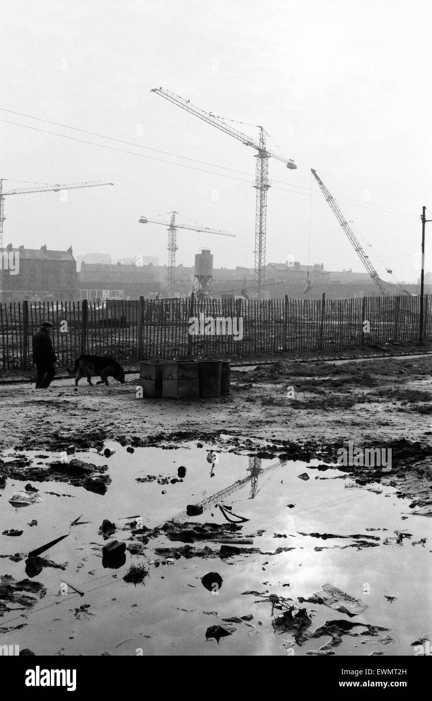 Sunday mirror 1971 hi-res stock photography and images - Alamy