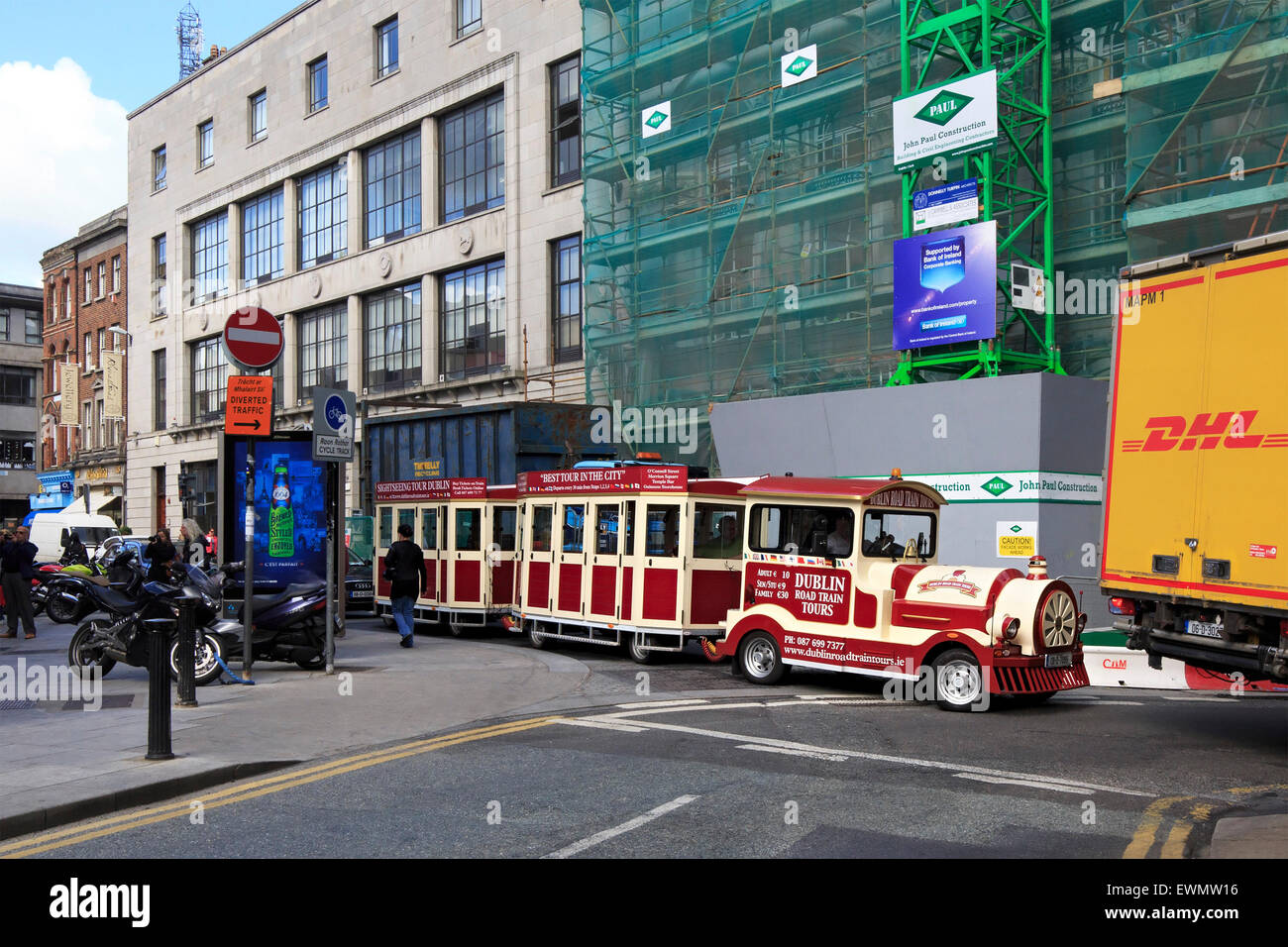Tourist train in the center of Dublin Stock Photo - Alamy