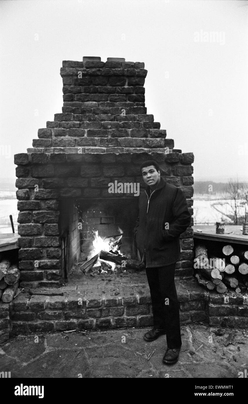 Muhammad Ali at his training camp in Deer Lake Pennsylvania. ahead of ...