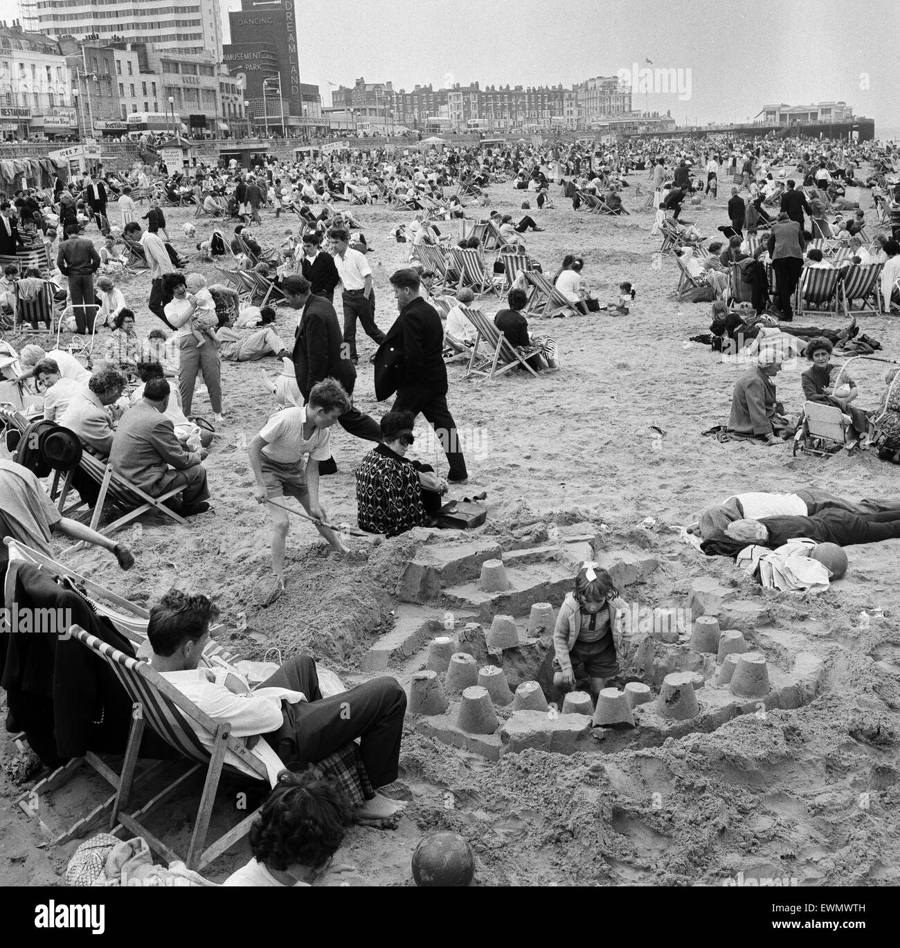 Summer holiday 1963 hi-res stock photography and images - Alamy