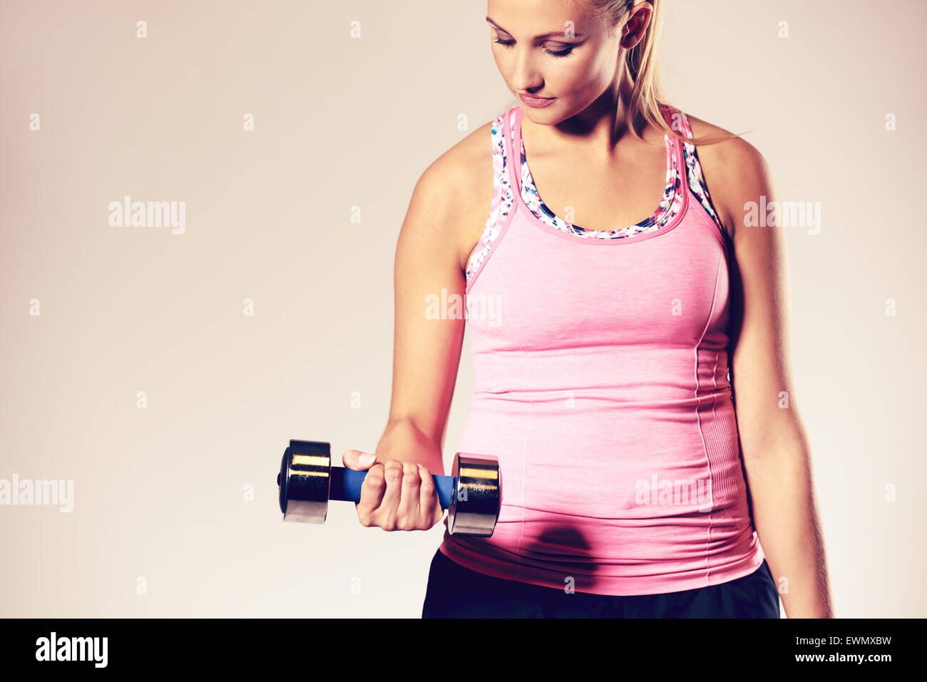 Bicep curl hi-res stock photography and images - Alamy