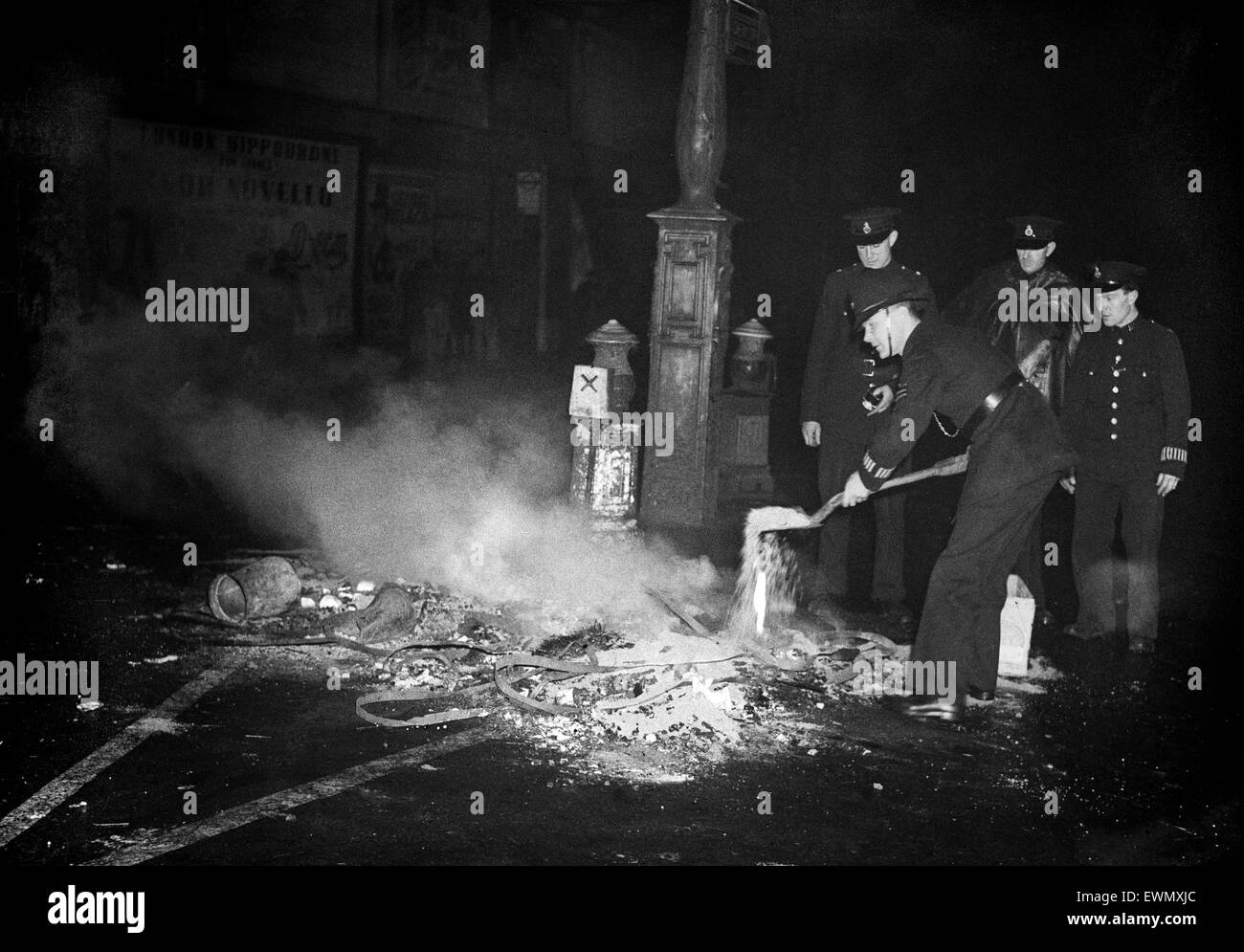 London street celebrations hi-res stock photography and images - Alamy