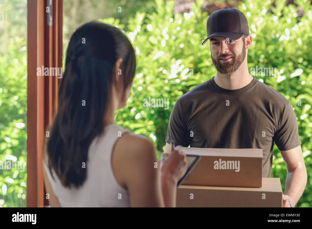 Delivery receipt hi-res stock photography and images - Alamy
