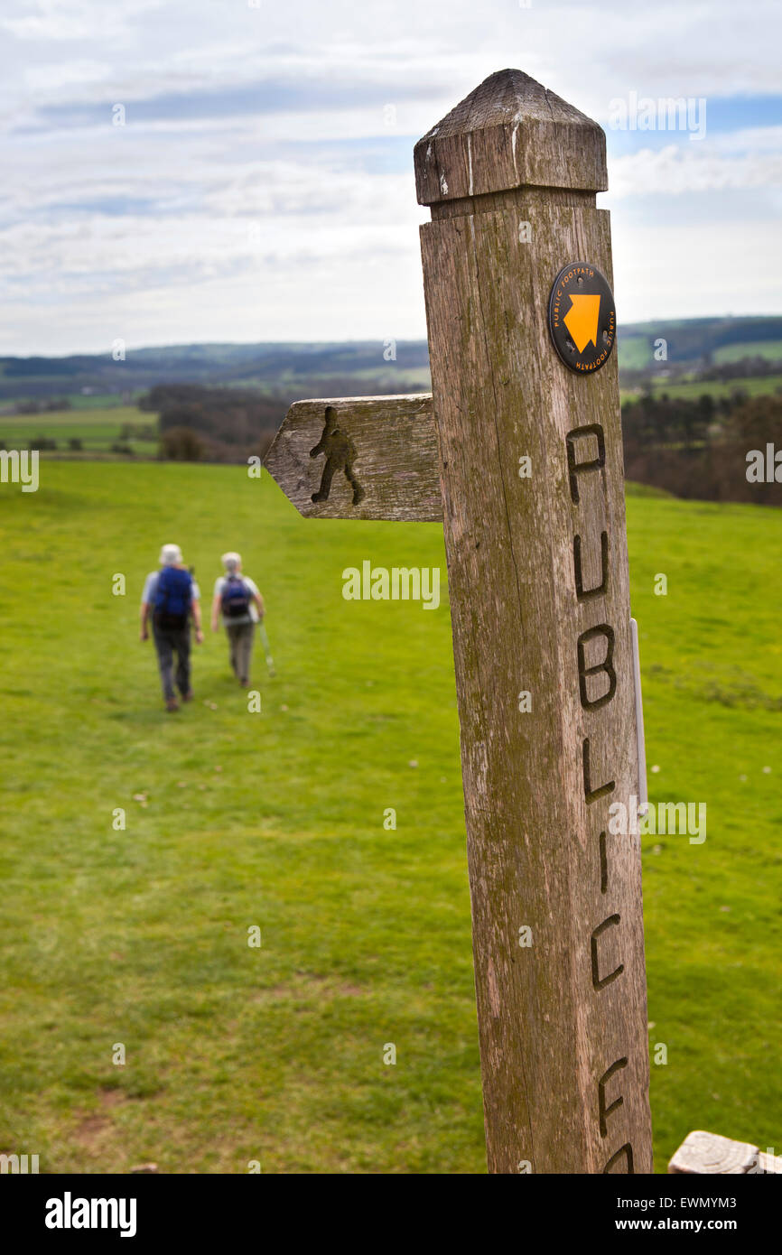 UK, England, Derbyshire, Bakewell, Over Haddon, public footpath ...