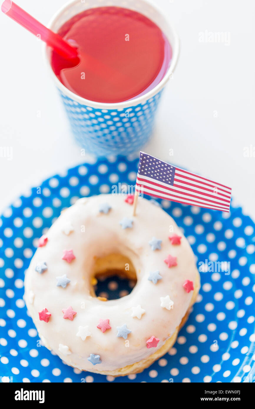 Donut theme hi-res stock photography and images - Alamy